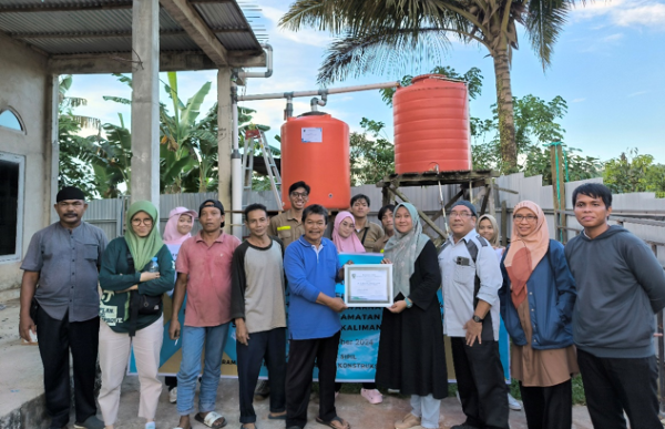 Pemasangan Alat Pemanen Air Hujan di Musholla Al-Mahmudi Samarinda ...
